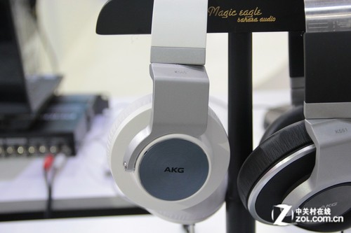 Macworld2013 AKG便携HiFi机K545亮相!_AKG K550_音频新闻-中关村在线