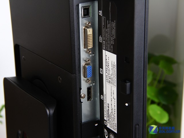 标配IPS面板! 惠普工作站液晶Z22i赏析_HP Z22i_液晶显示器新闻-中关村在线