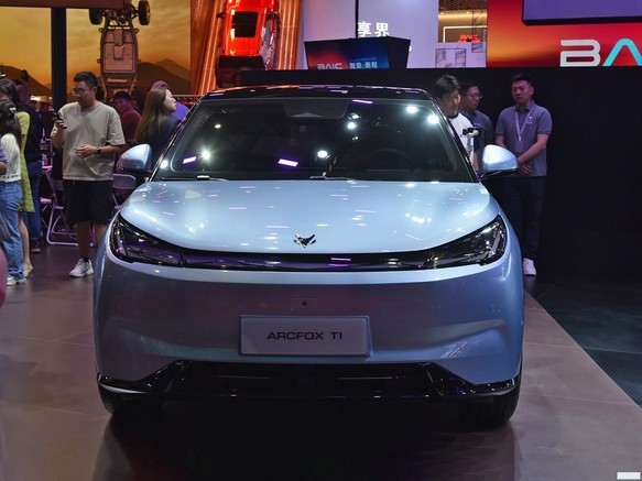 ARCFOX极狐 极狐T1 2025款 基本型报价_参数_图片_点评_ARCFOX极狐汽车-ZOL中关村在线