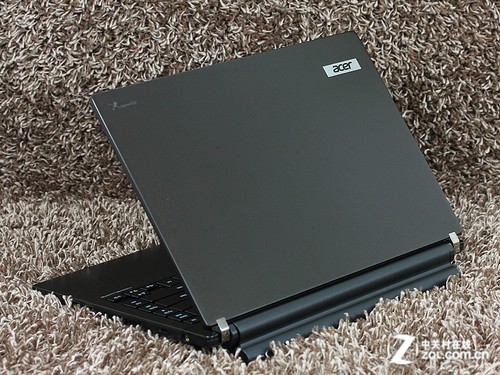 商务族最佳伙伴 宏碁8481TG轻薄本评测（全文）_Acer TM8481TG-2554G32nkk_笔记本评测-中关村在线